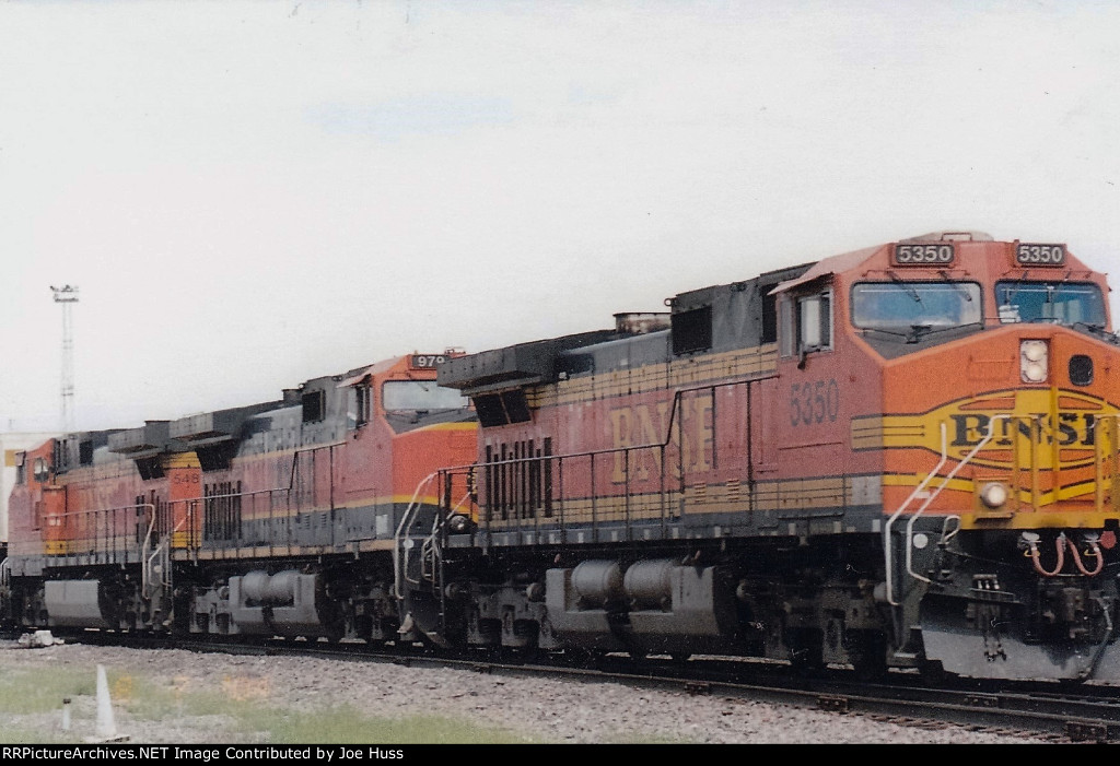 BNSF 5350 East